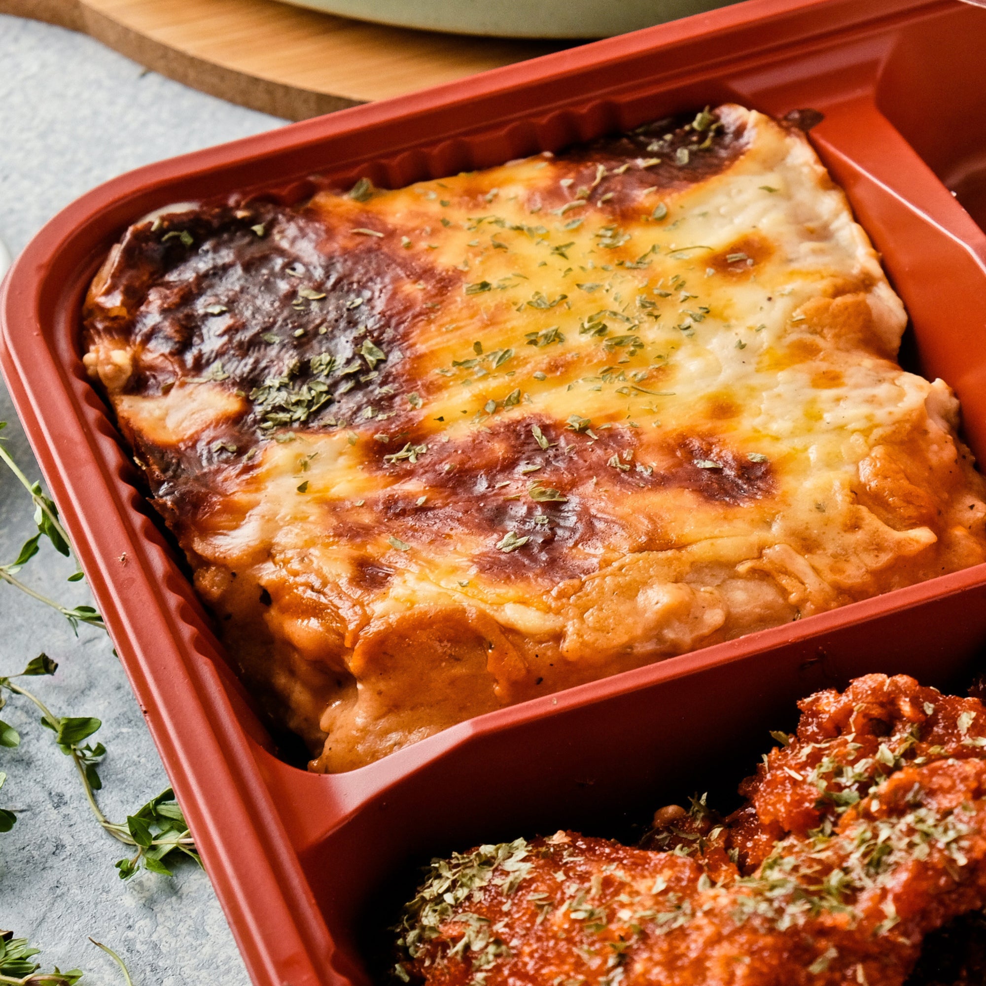 Lasagna with 1pc. Wing – Miscuzi